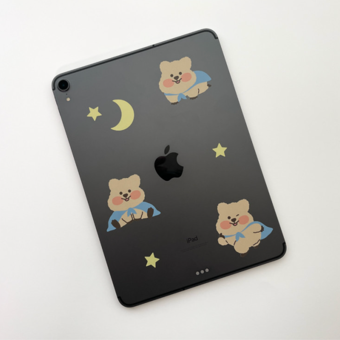 Young Forest/ Cloak Baby Quokka Removable Stickers 貼紙 | neomu neomu_